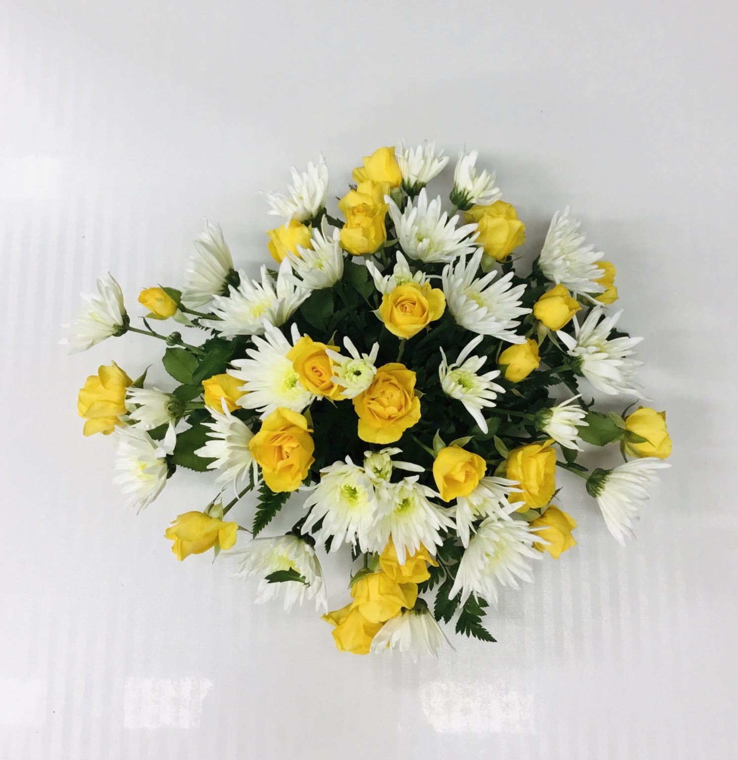 Yellow Rose Grave Arrangement – Beechwood Flowers